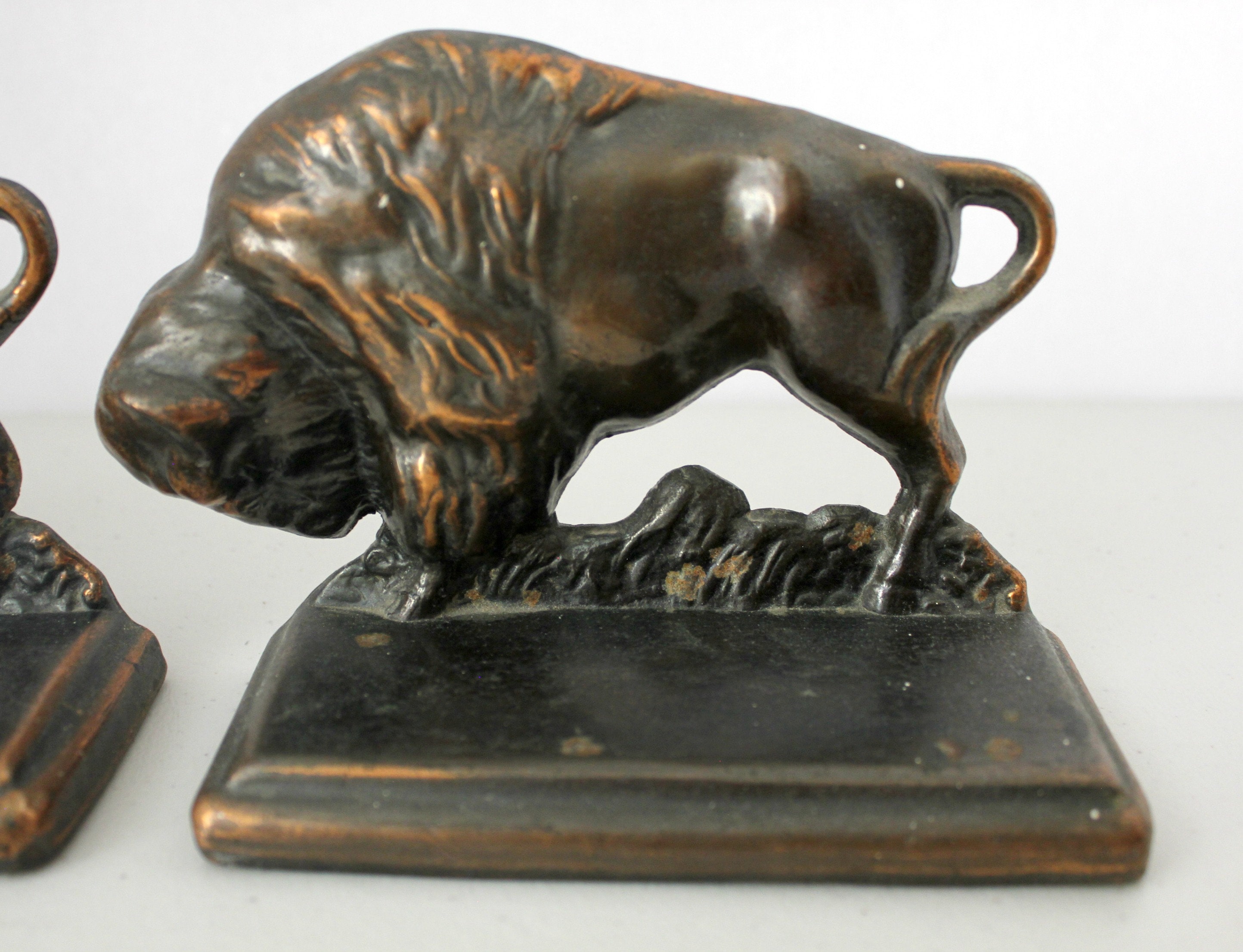Vintage Pair Bison Buffalo Cast Metal Bookends, 1930s Book Ends, Animal