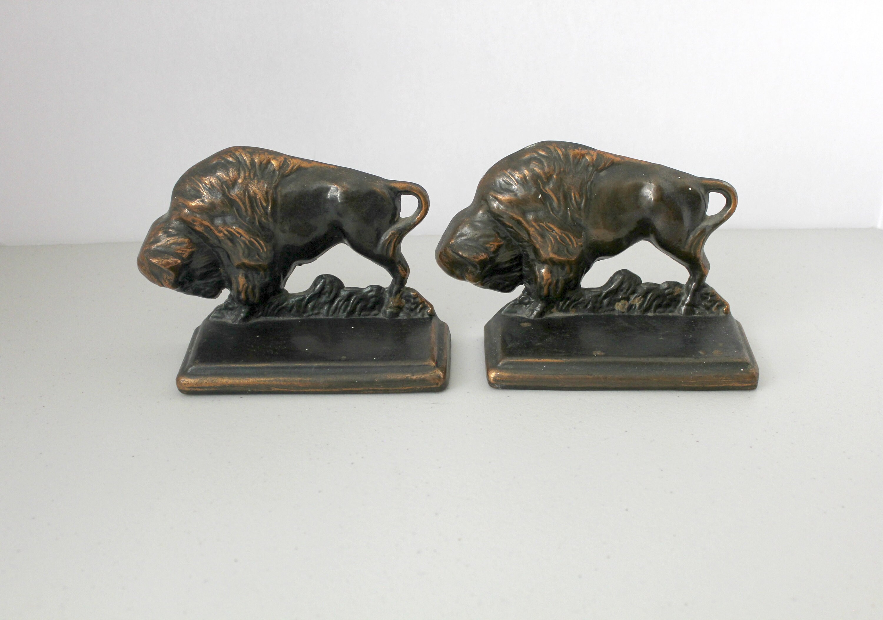 Vintage Pair Bison Buffalo Cast Metal Bookends, 1930s Book Ends, Animal