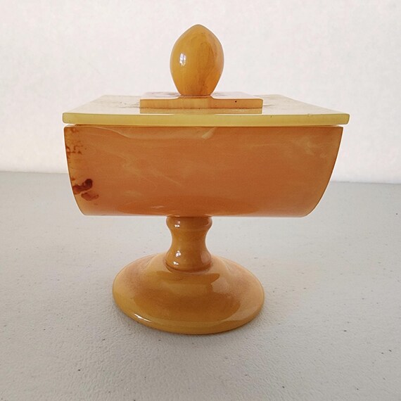 1930s Vintage Catalin Hand Carved Trinket Jewelry Box - Gem
