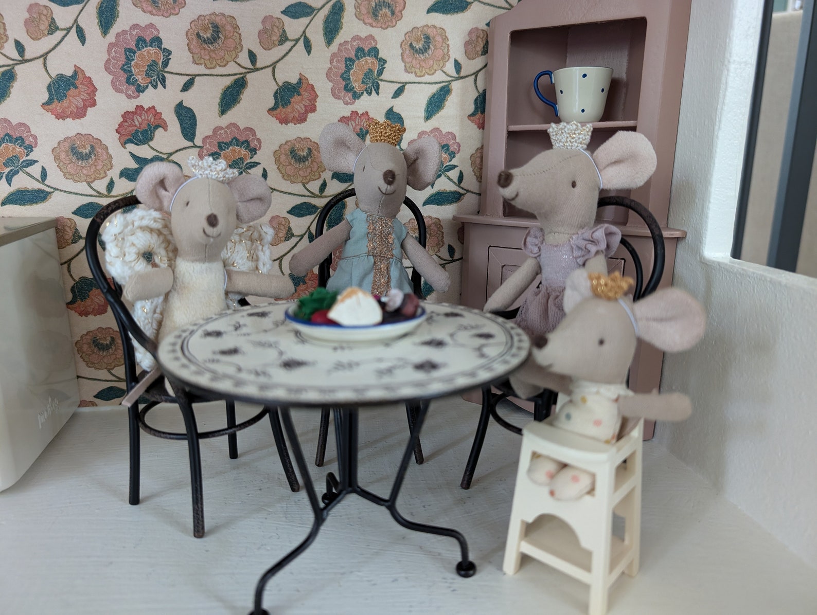 Miniature Crochet Crown for Baby Maileg Mouse - Etsy