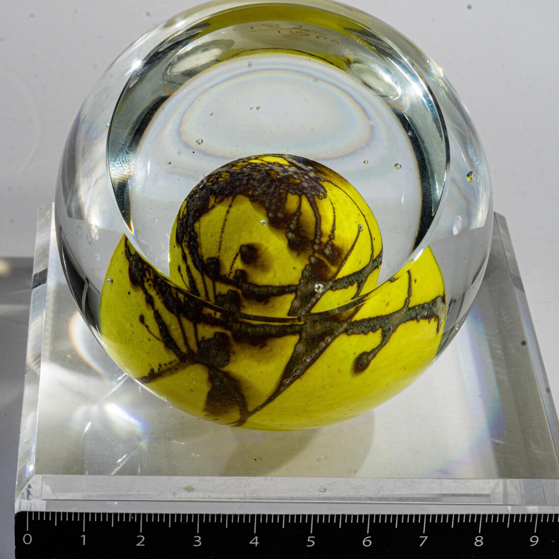 Caithness Glass - Paperweight "cannes March 1984" (ltd. Edition) - Ø 7. ...