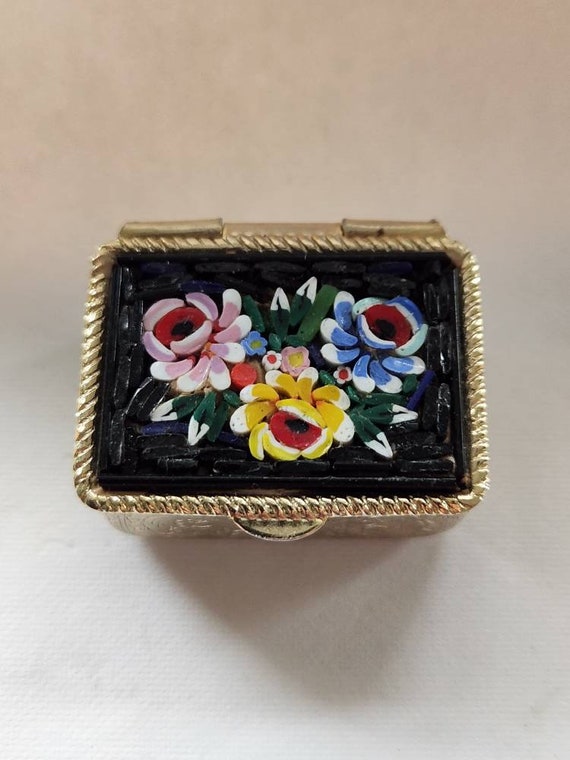 vintage italian pill box - Gem
