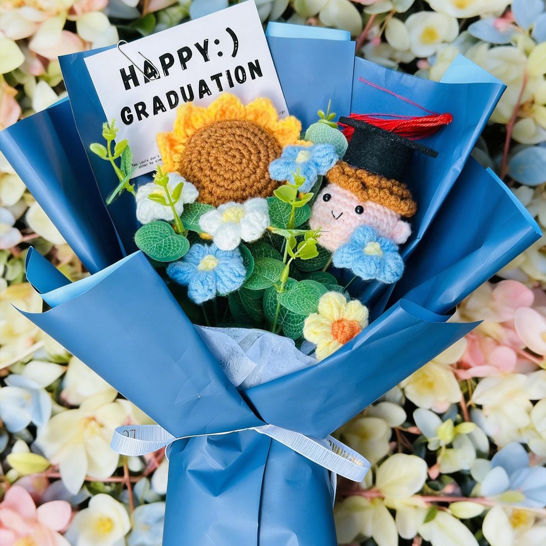 Crocheted Graduation Bouquet, Class of 2026 Keepsake, Sunflower Grad ...