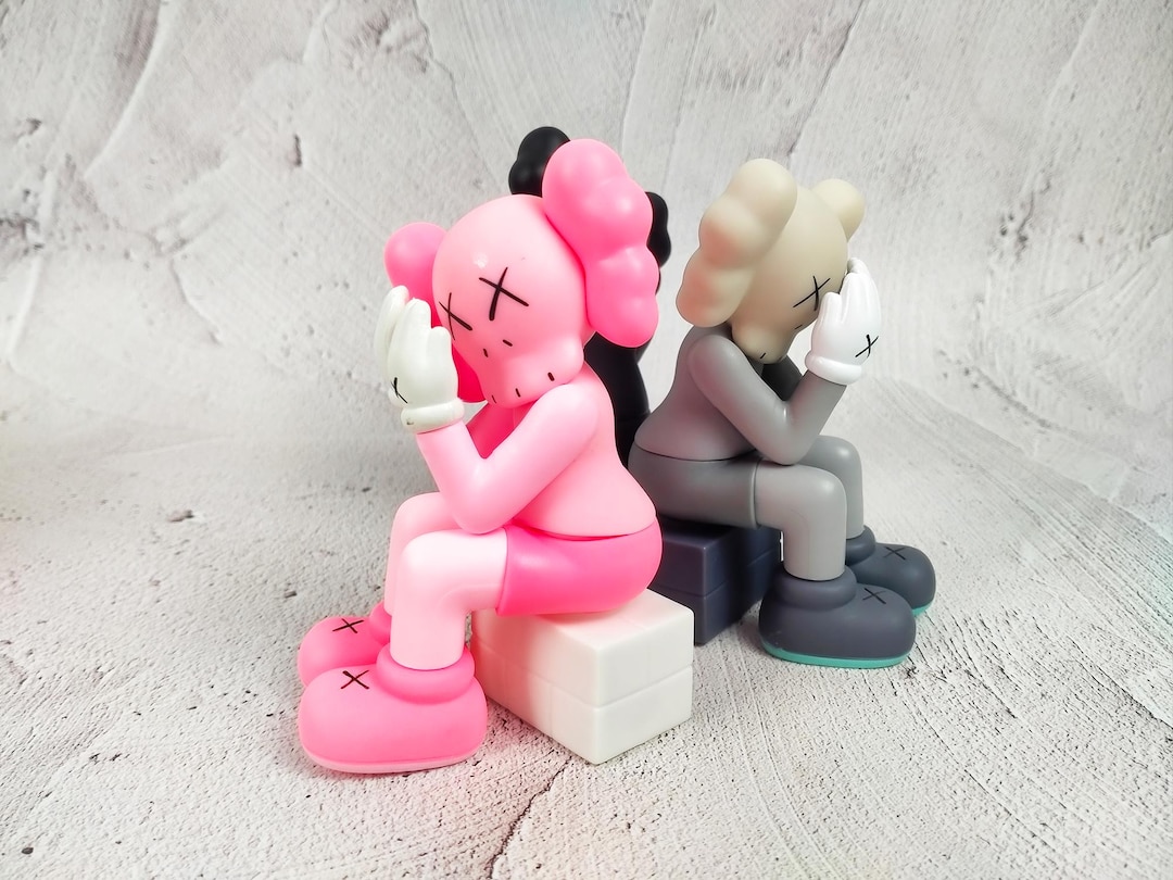 KAWS Sit Statue 3D KAWS Statue-modern Art Decor Desk & Home Accent - Etsy