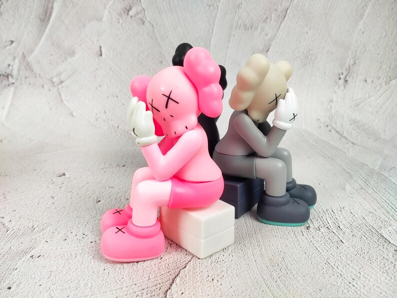 KAWS Sit Statue 3D KAWS Statue-modern Art Decor Desk & Home Accent - Etsy