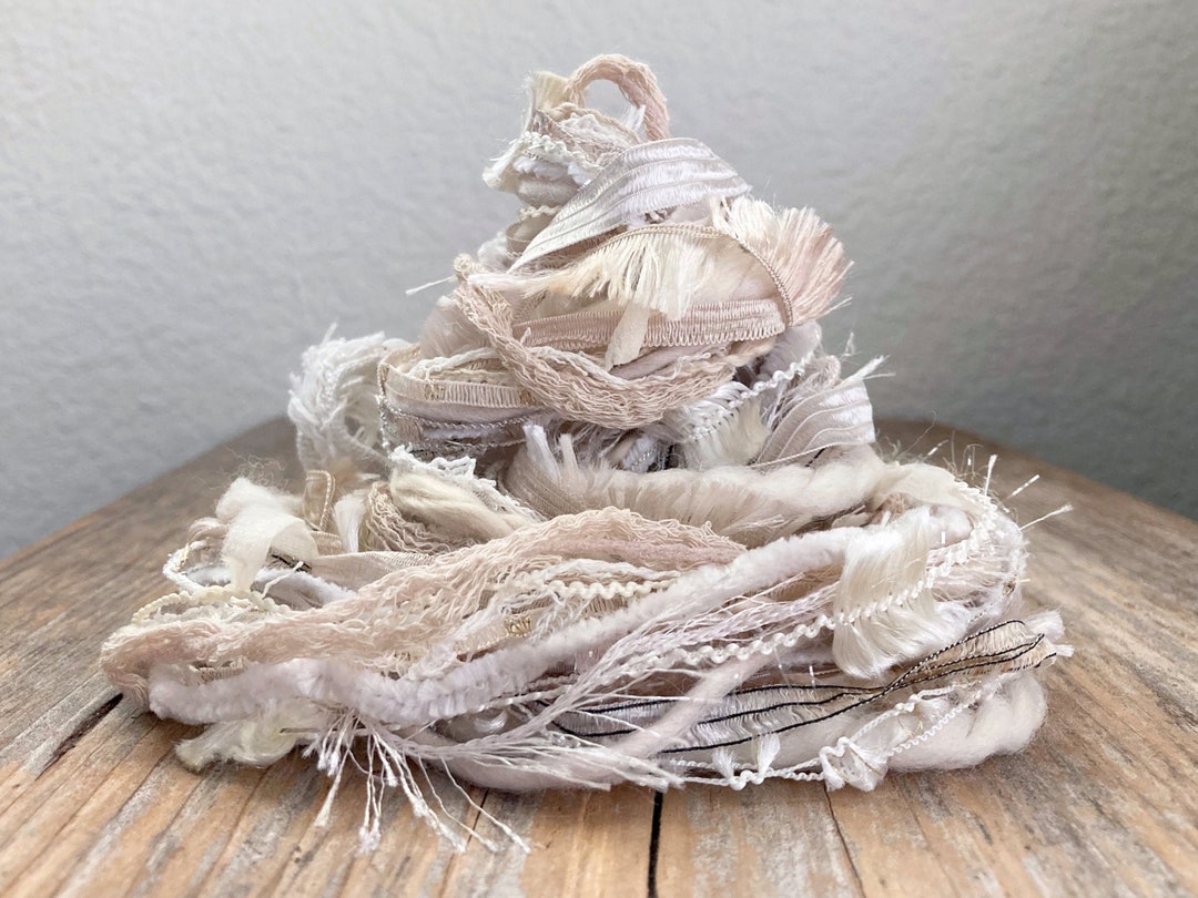 Oatmeal Cookie Fringe Effects™ Art Yarns Fiber Bundle 21x1 21yds ...