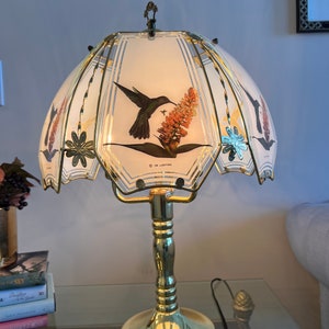 Beautiful Vintage Floral Hummingbird Accent Lamp - OK Lighting Touch ...