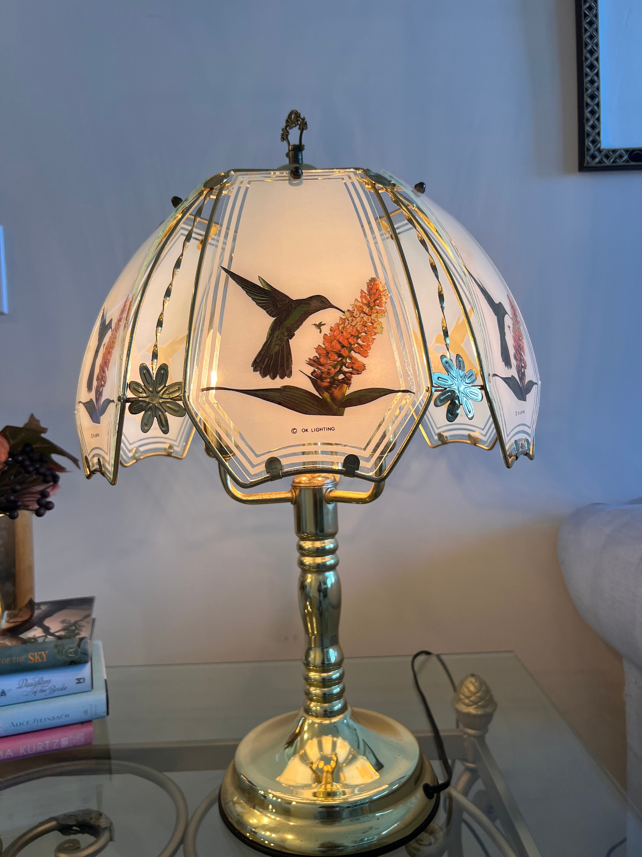 Beautiful Vintage Floral Hummingbird Accent Lamp - OK Lighting Touch ...