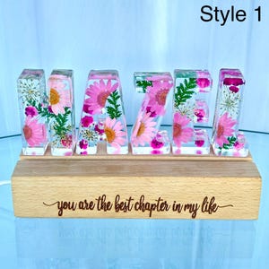 Custom Name Lamp, Handmade Personalized Resin and Natural Flowers Light ...