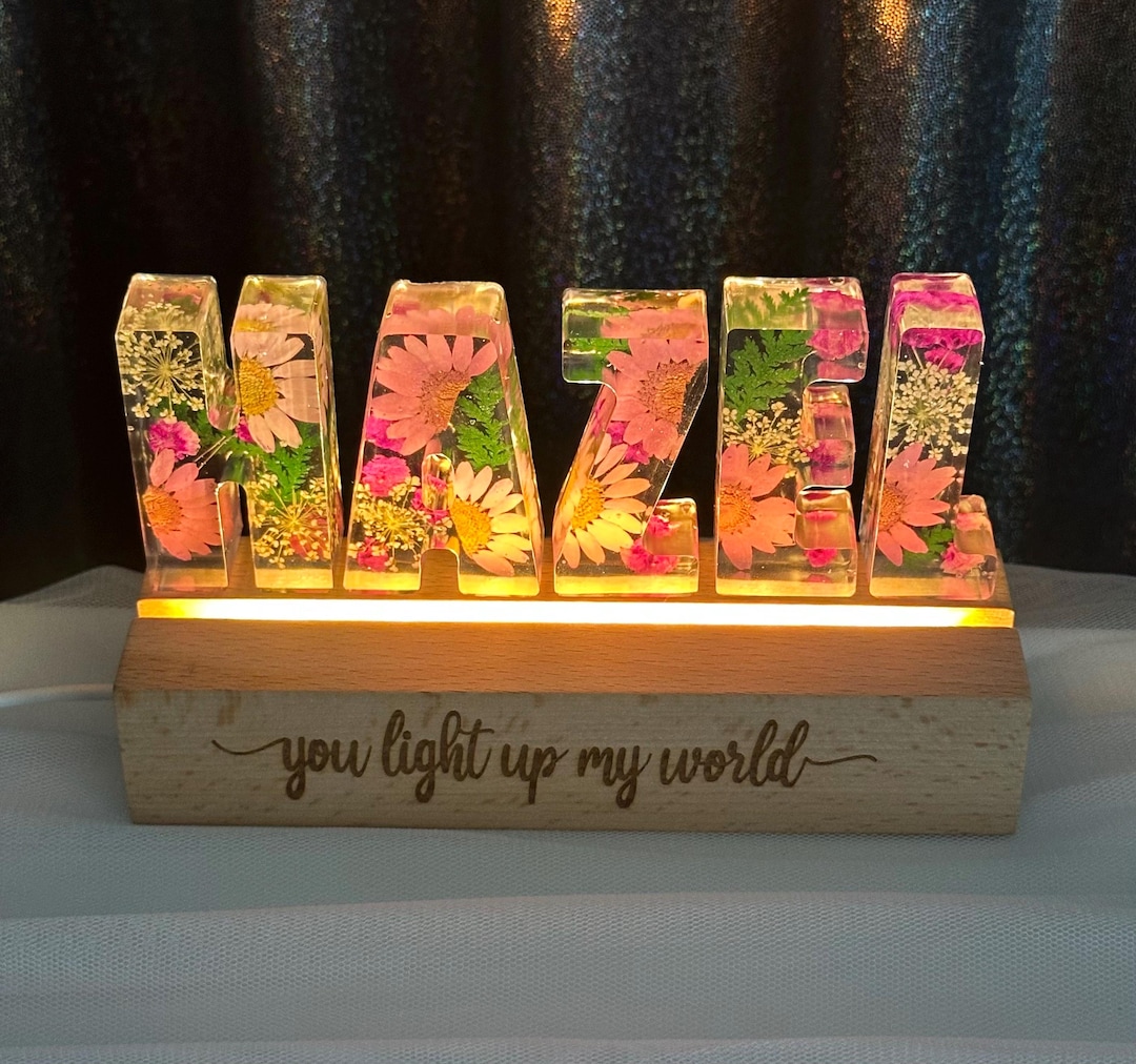 Custom Name Lamp, Handmade Personalized Resin and Natural Flowers Light ...
