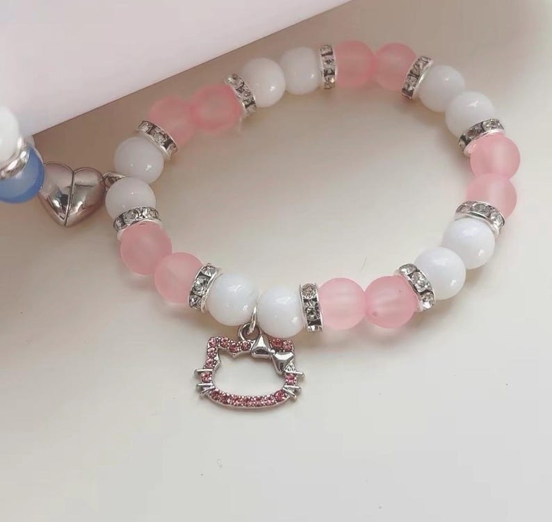 Hello Kitty Friendship Bracelets: Heart Magnet Matching Bead Bracelet ...