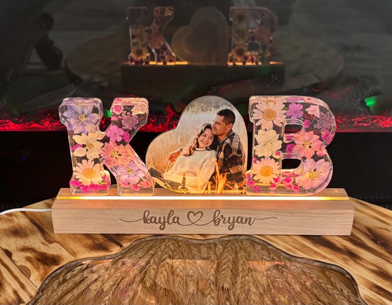 Personalized 3D Photo Lamp, Resin Initial Letters With Flowers ...