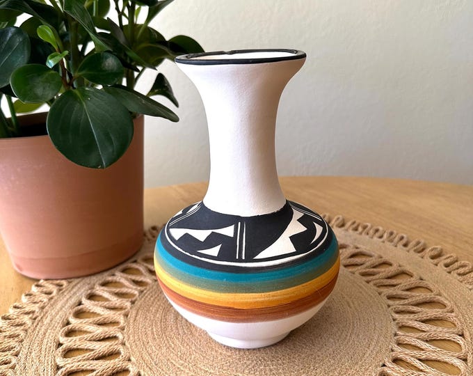 Ute Pottery Vase Native American Pottery Boho Home Decor - Etsy
