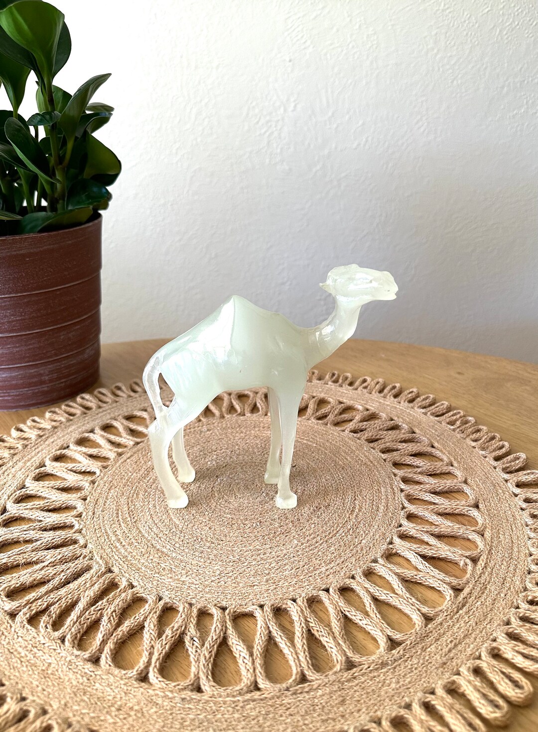 Jade Resin Camel Statue Green Camel Sculpture Glowing Green Camel ...