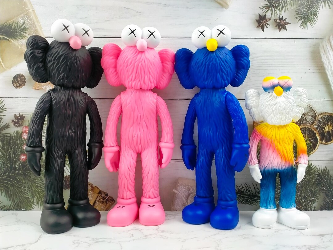 Kaws Ornaments Kaws Colourful Ornaments Kaws Fashion Sculptures Kaws ...