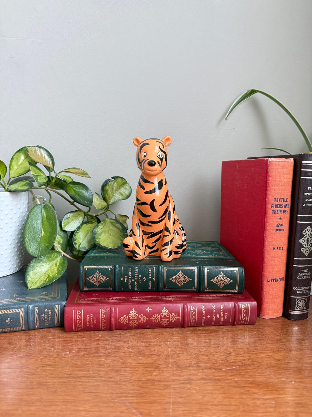 Collectible Vintage Tigger Money Box – Royal Doulton Winnie the Pooh ...