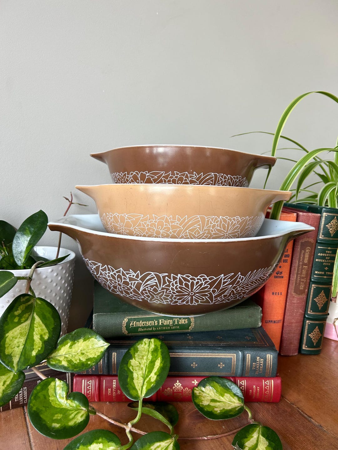 Woodland Brown Vintage Pyrex Cinderella Nesting Mixing Bowls Set of ...