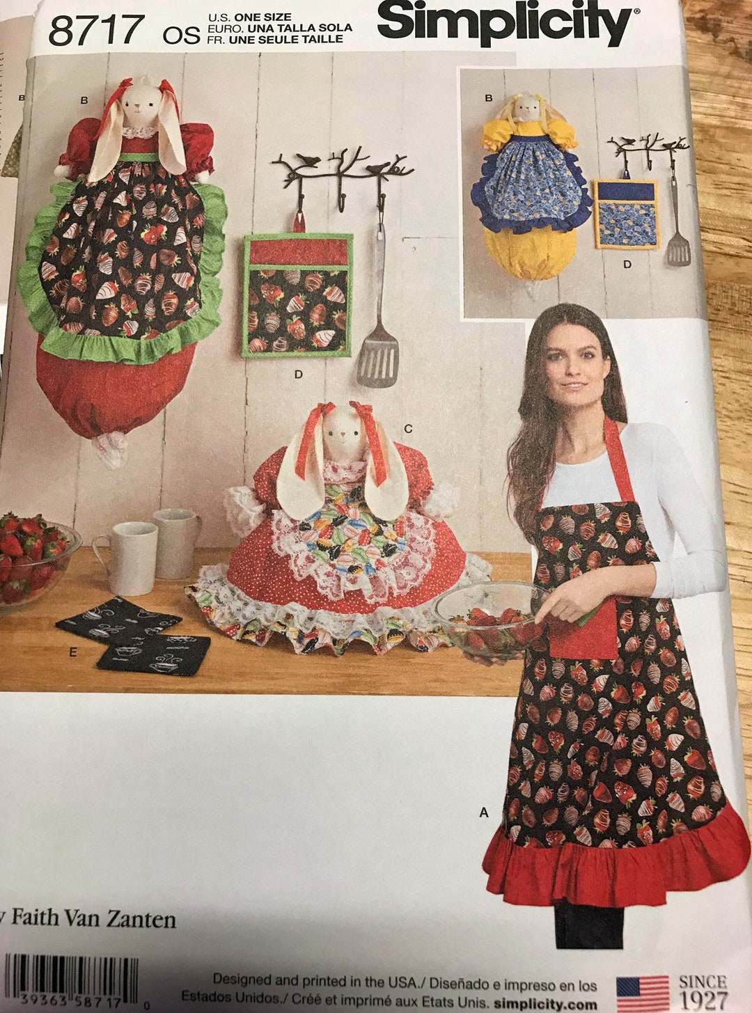 Simplicity Sewing Pattern 8717 Apron, Bag Holder, Tea Cozy, Pot Holder ...