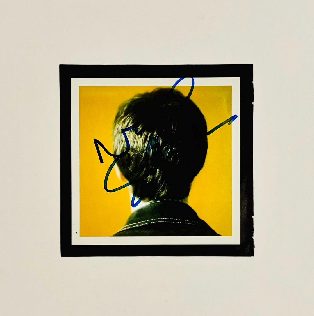 Noel Gallagher CD Inner Pouch Photo Autographed With COA - Etsy