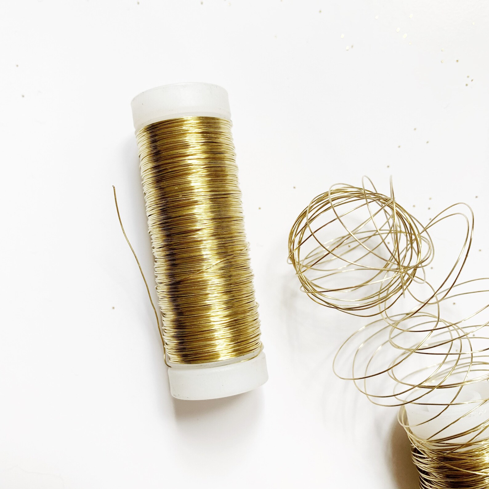 Fil de laiton doré , Ø 0,30 mm, bobine de 80 mètres. Fil de laiton pour ...