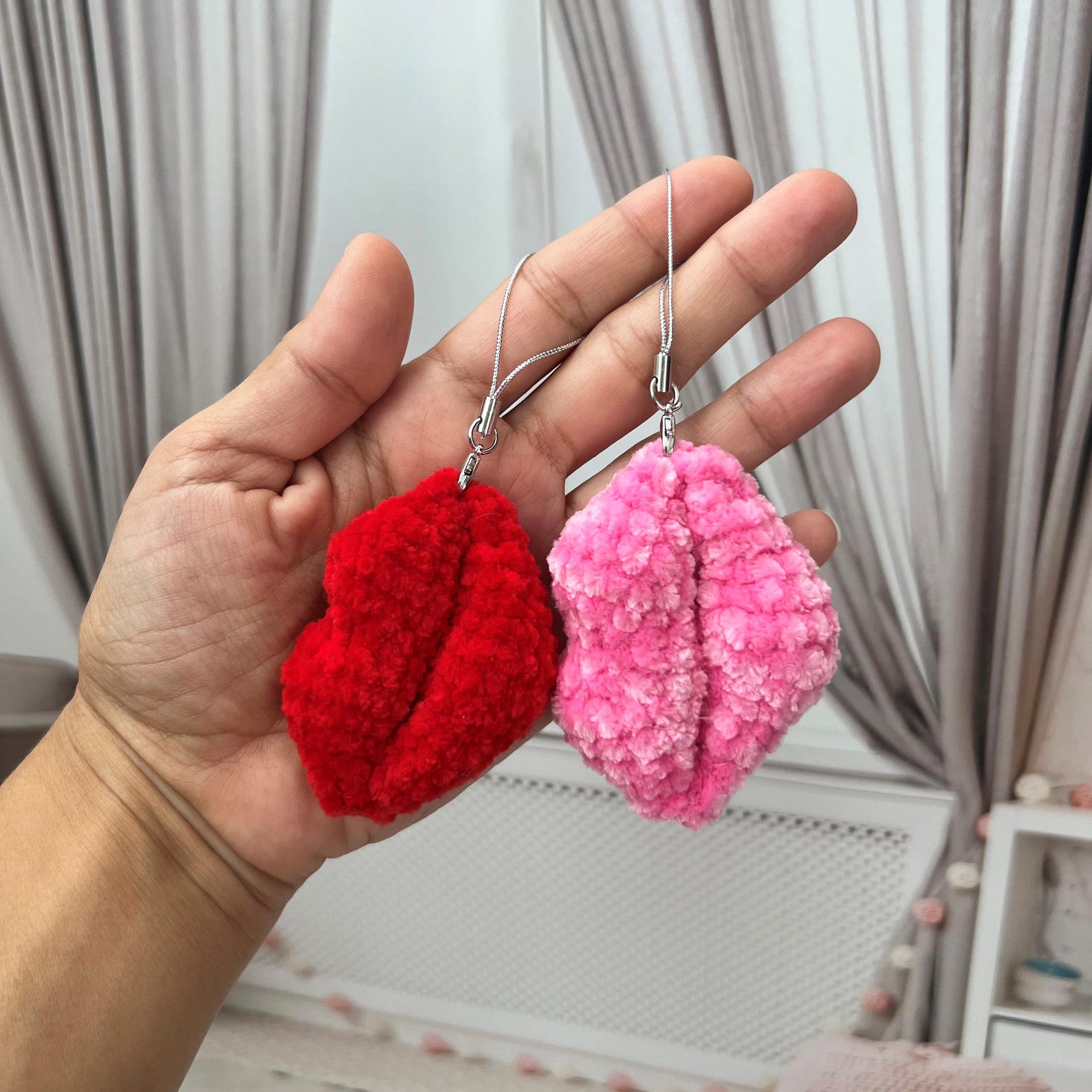 CROCHET PATTERN Lips Toy Keychain Lips Amigurumi Tutorial PDF File - Etsy
