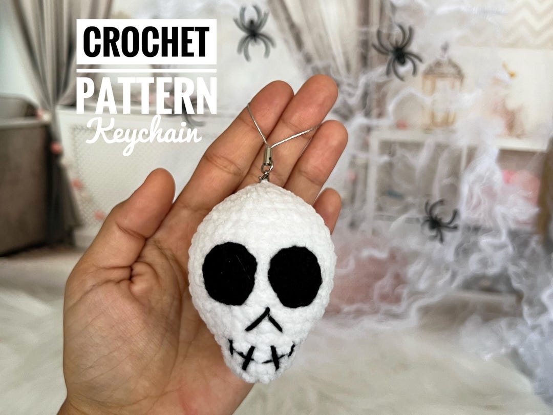 CROCHET PATTERN Skull Toy Keychain Skull Halloween Decor Amigurumi ...