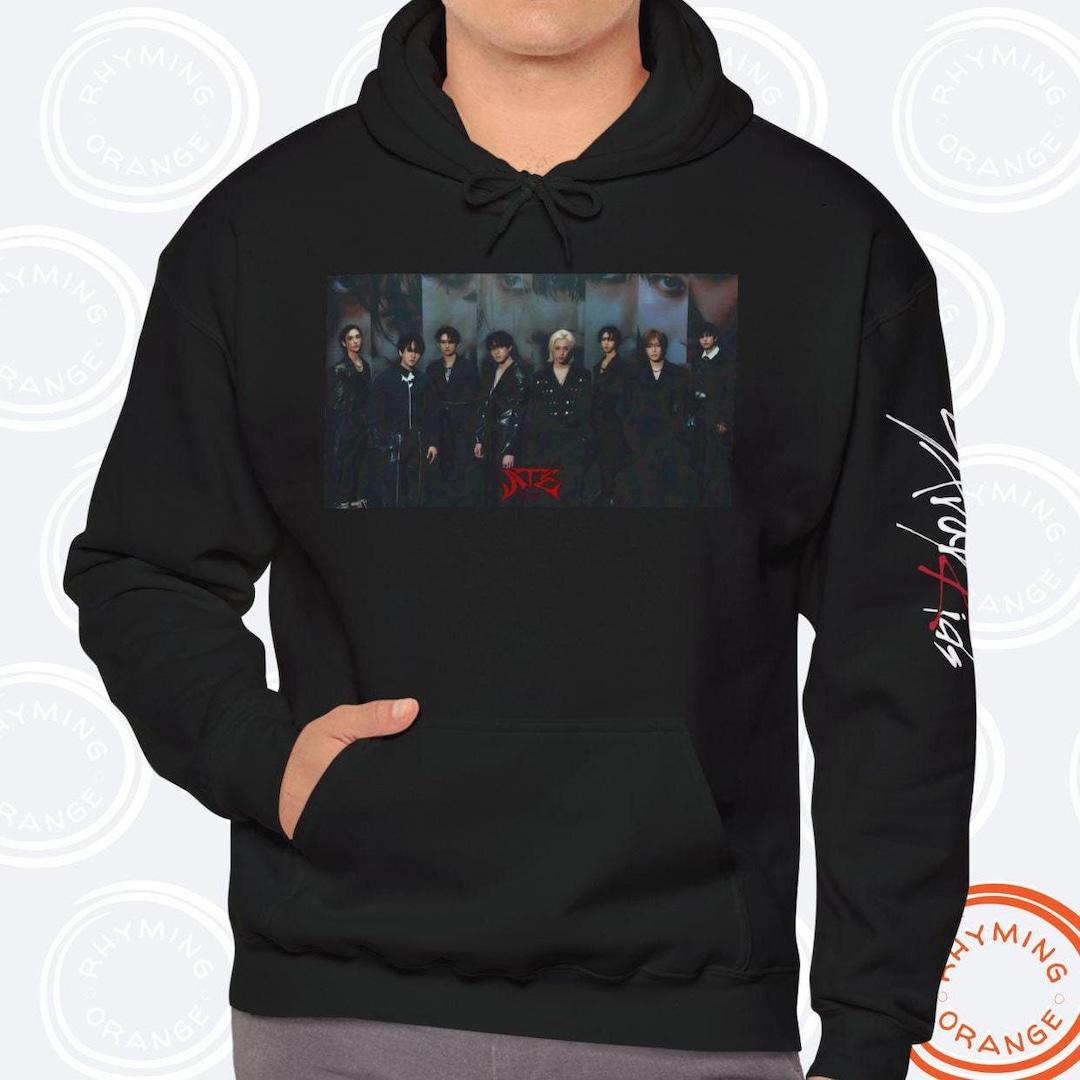 Stray Kids Dominate Tour Group Photo Hoodie, Unisex SKZ Merch With ...