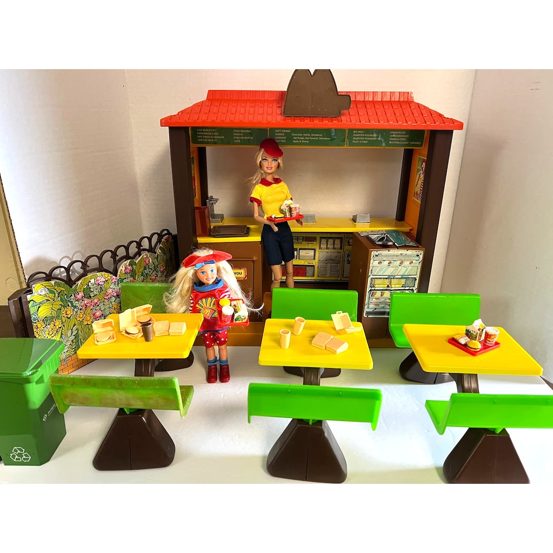 Mcdonald's Barbie Vintage Playset Restaurant LOT Food Stacy Extra Table ...