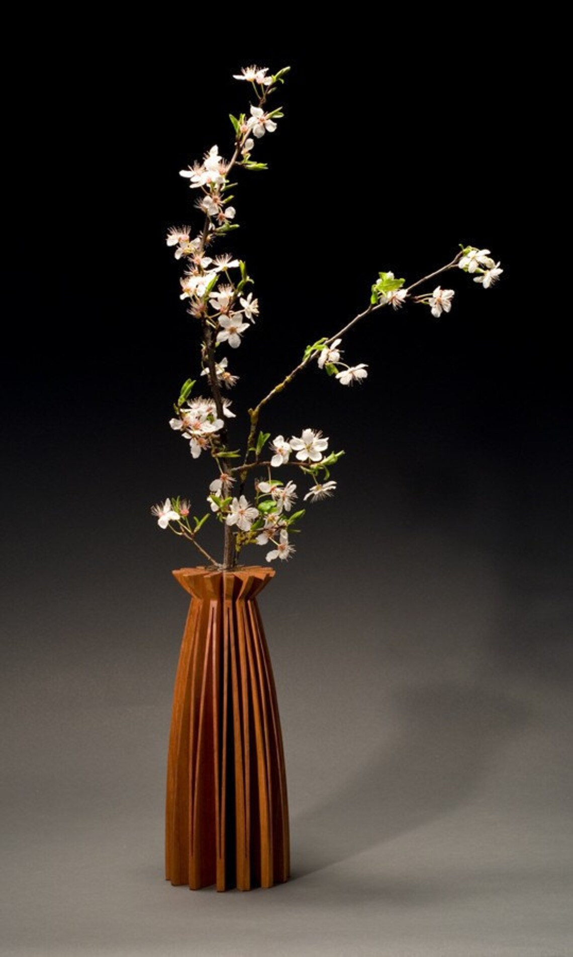 Poppy Cherry Wood Vase - Etsy