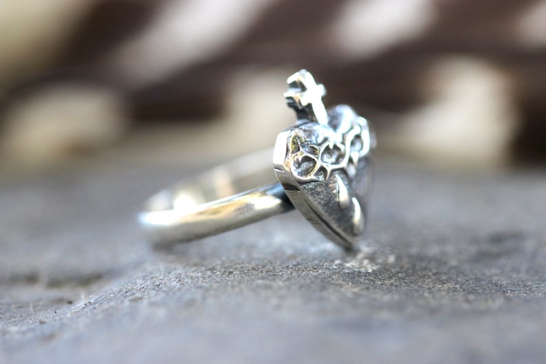 Sacred Heart Ring Sterling Silver Sacred Heart of Jesus Catholic ...