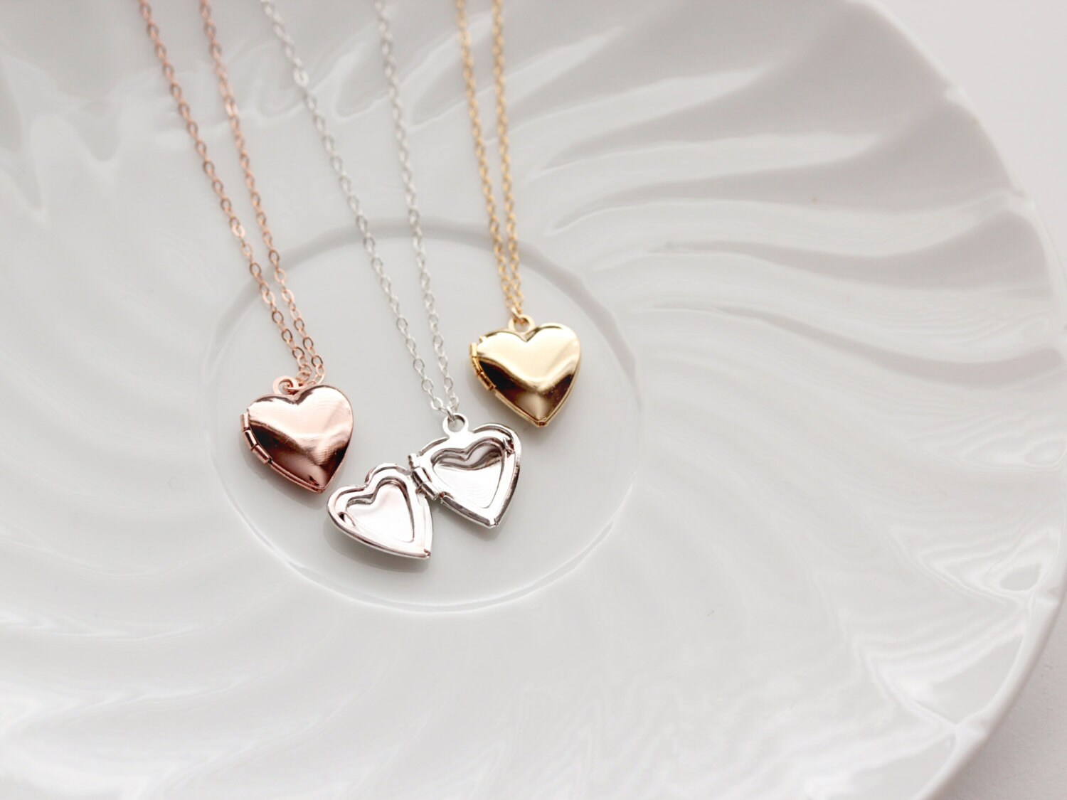 Heart Locket / Flower Girl Gift / Girls Heart Locket / Locket | Etsy