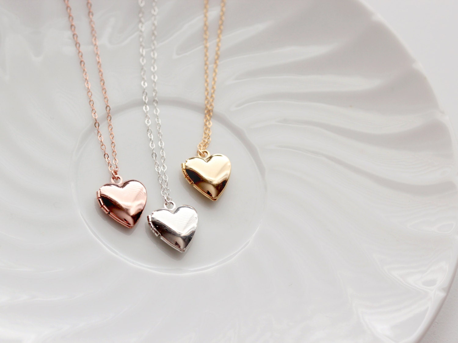 Heart Locket Necklace / Silver Locket / Childrens Heart Locket - Etsy