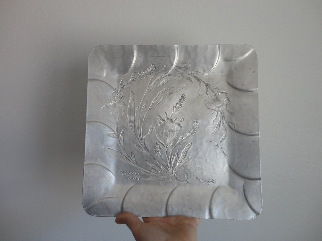 VINTAGE Poppy Floral + Foliage ALUMINUM TRAY - Hand Forged Everlast ...