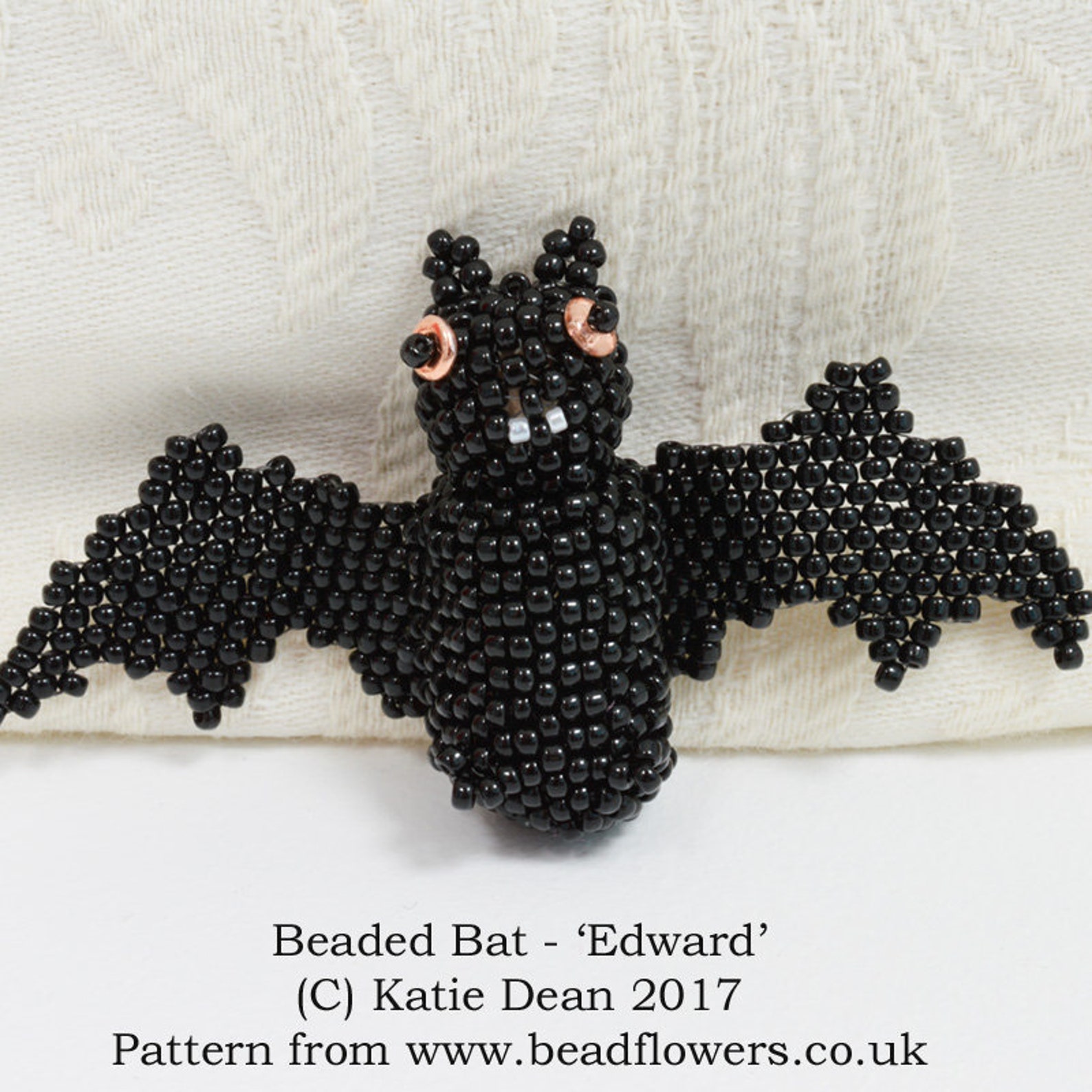 Beading Tutorial to Make a Beaded Bat Ornament or Pendant - Etsy UK