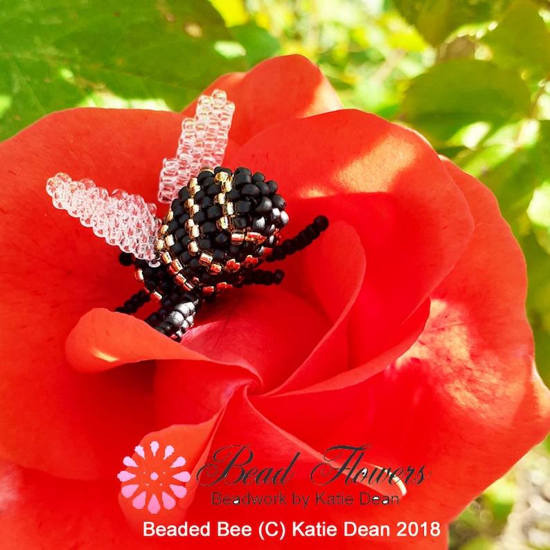 Queen Bee Beading Pattern/tutorial. Peyote Stitch Beading Pattern by ...