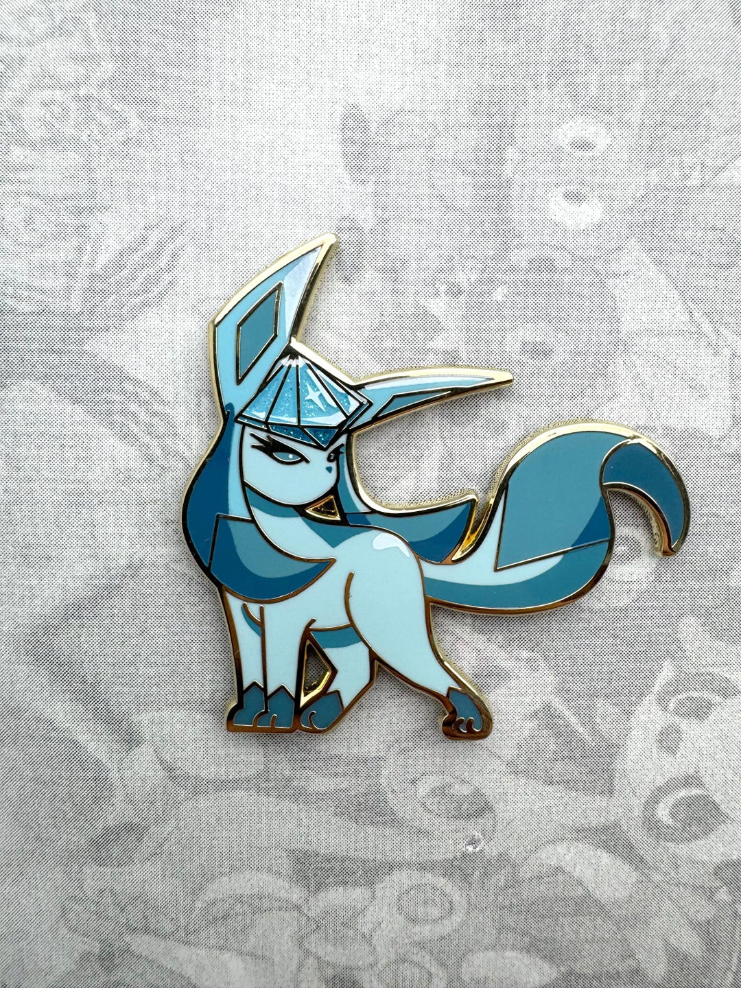 Glaceon Eeveelutions Enamel Pin - Etsy