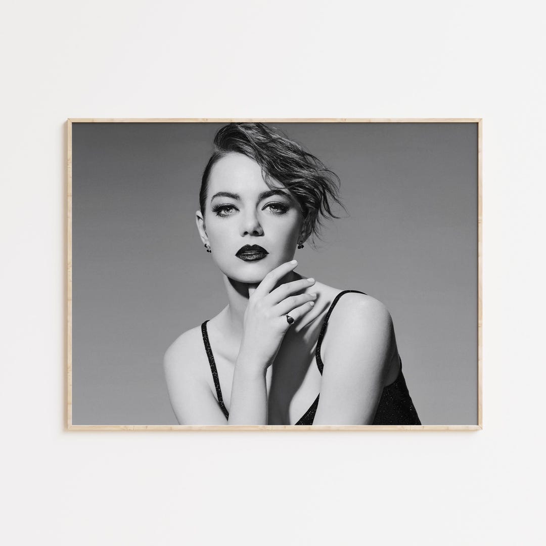 Emma Stone Poster, Emma Stone, Black and White Wall Art, Vintage Wall ...