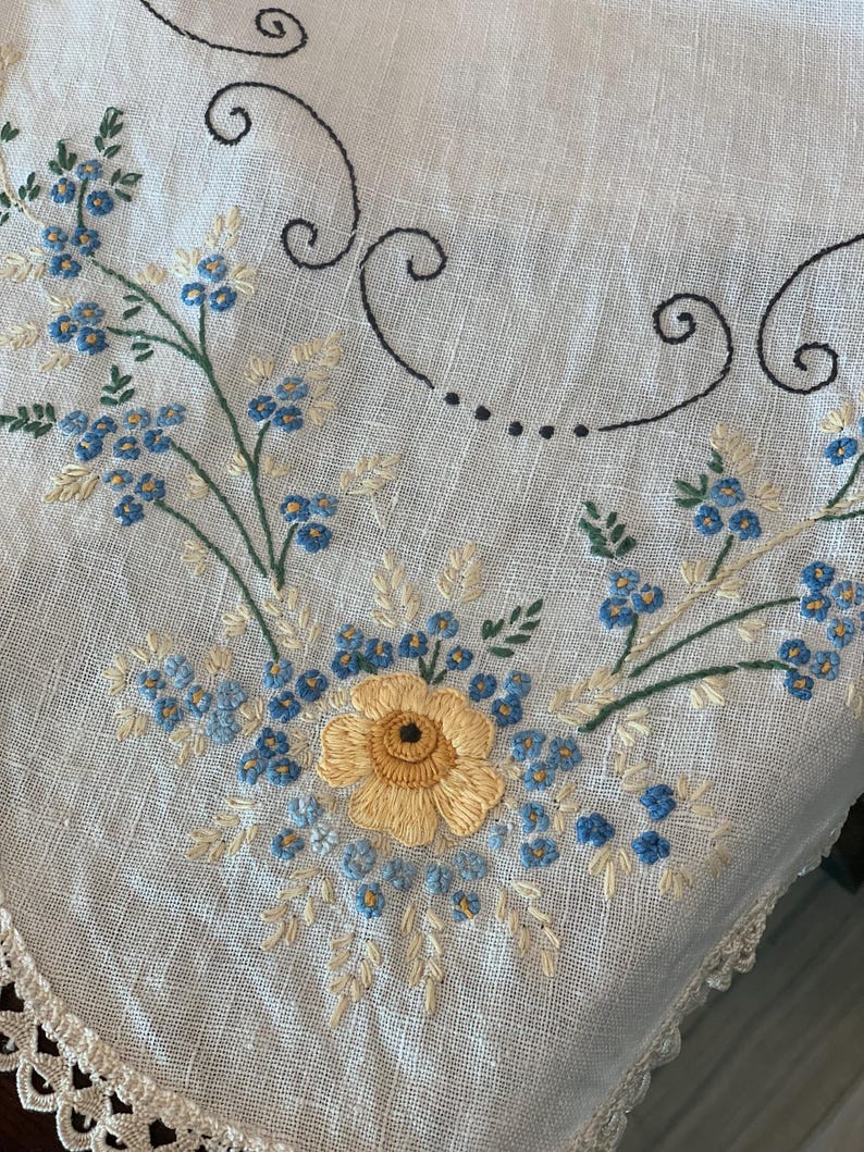 Vintage Embroidered Table Runner, Vintage Table Runner, Vintage Dresser ...