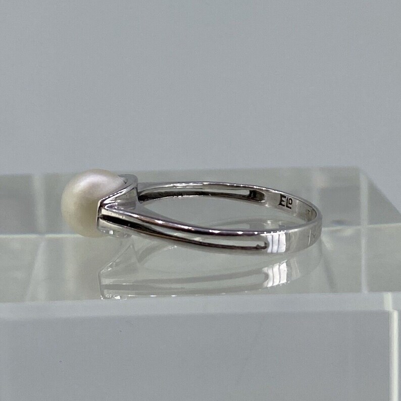 Retro Pearl Split Shoulder Tension Set Ring 9ct 9k White Gold Size O - Etsy