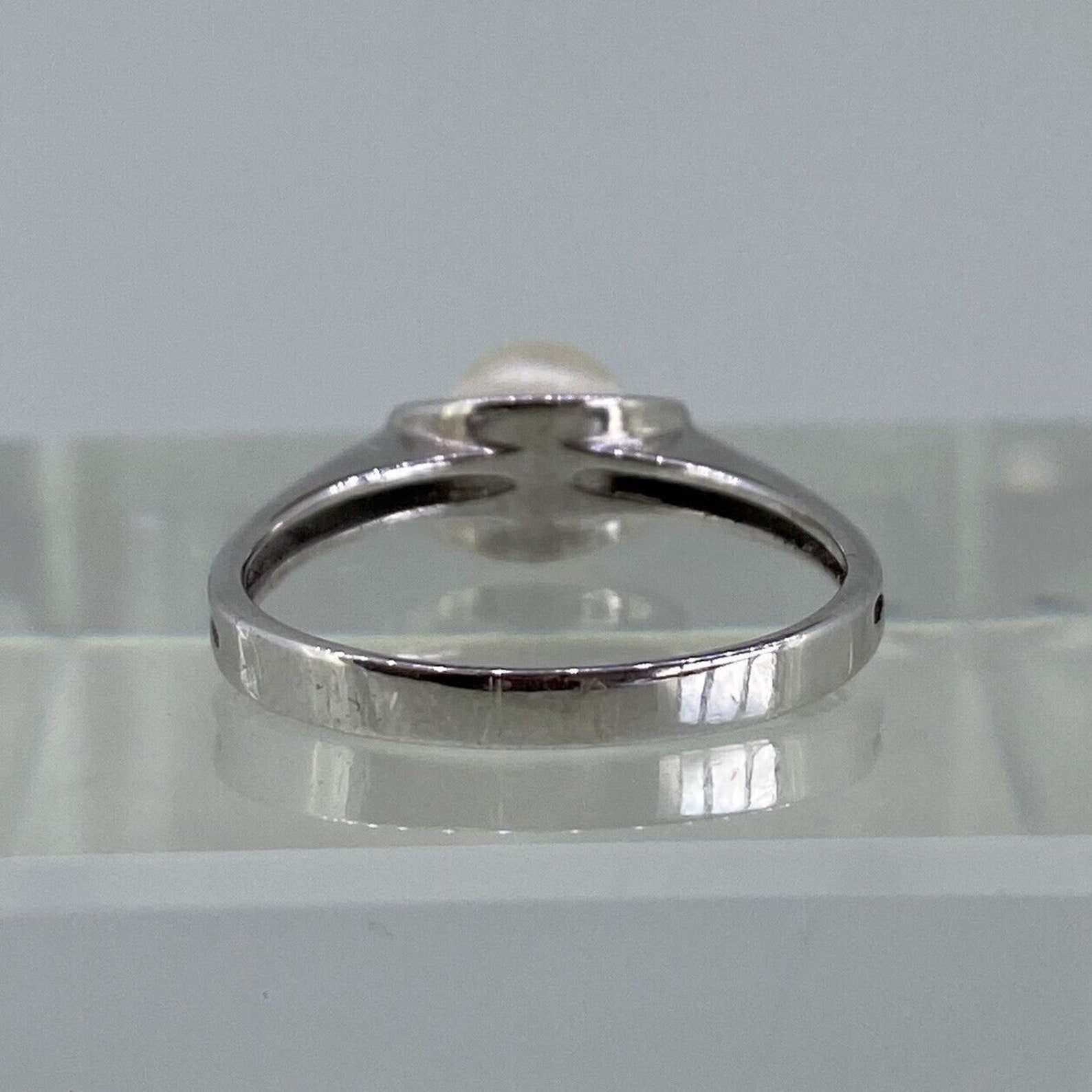 Retro Pearl Split Shoulder Tension Set Ring 9ct 9k White Gold Size O - Etsy