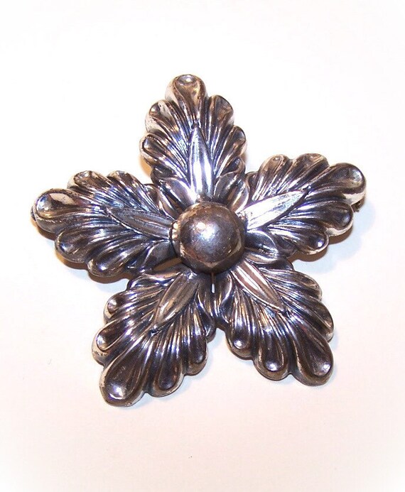 Vintage sterling silver pin - Gem