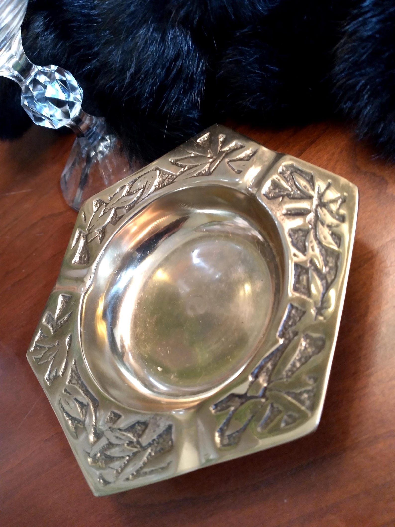 Vintage Brass Hexagonal Shape Ashtray Leaf Design - Etsy