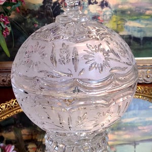 Vintage 10" Round Crystal Footed Candy Dish| Cut Crystal Etched Floral ...