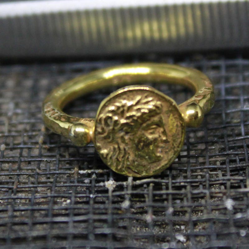 Small Bronze Hammered Rings - Etsy