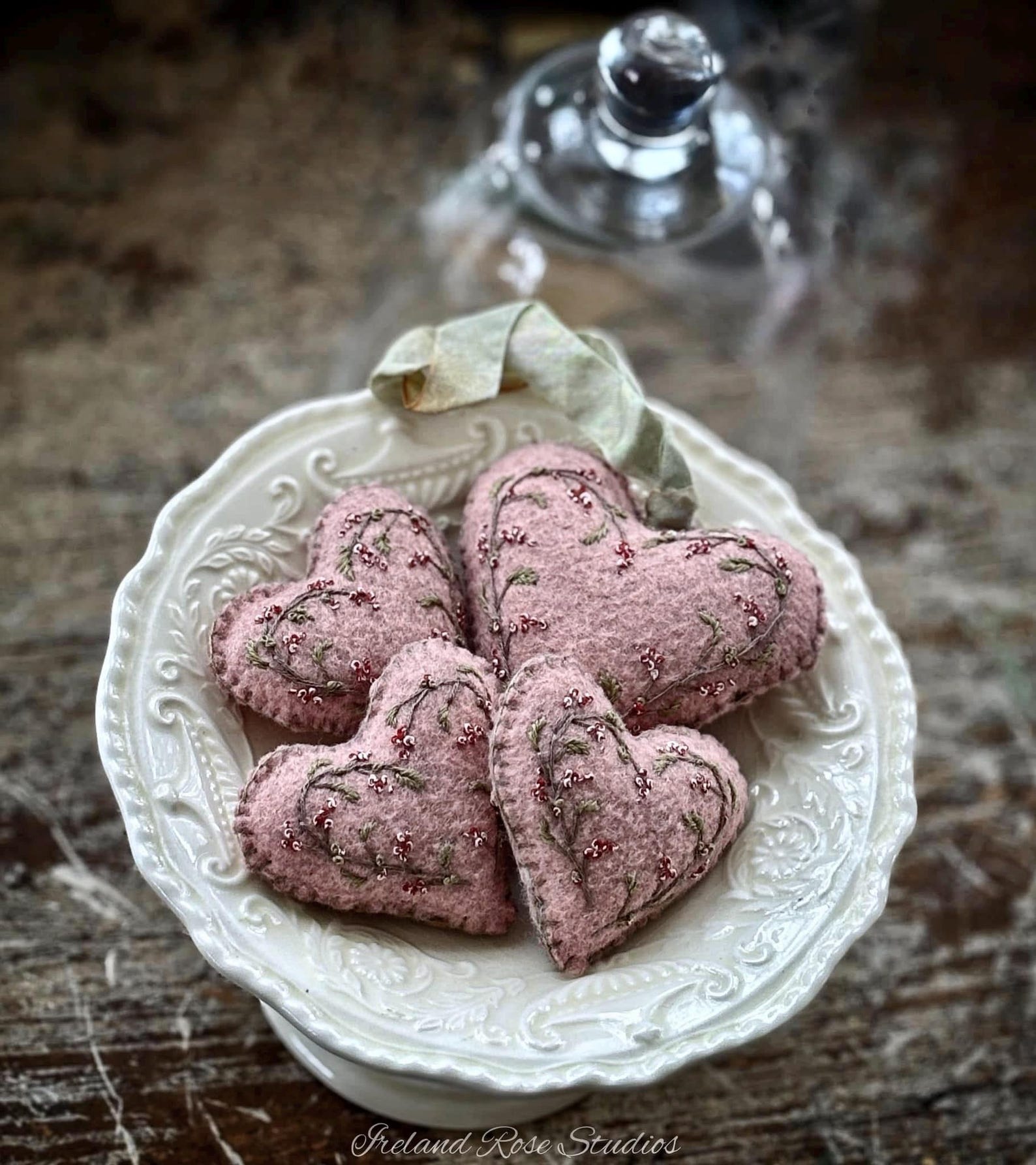 Three Wee Embroidered Hearts - Etsy