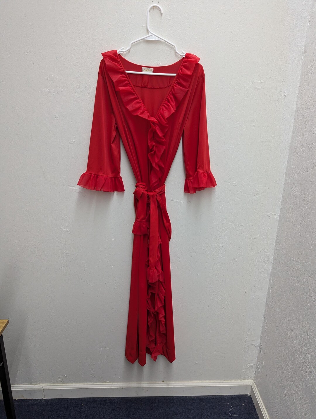 Scarlet 70s Dressing Gown - Etsy