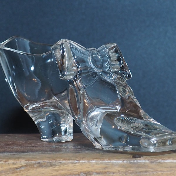 Vintage Glass Shoe - Etsy
