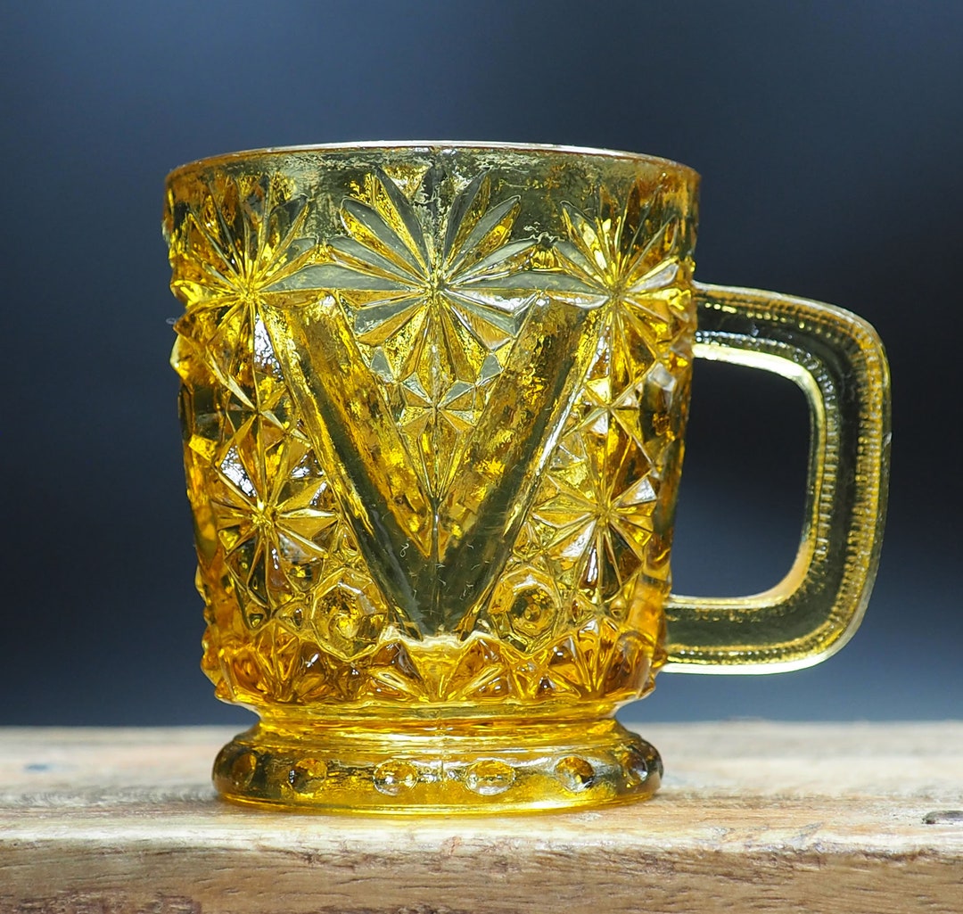 Daisy and Button With V Ornament Amber Child's Cup Mug A.J. Beatty & Co ...