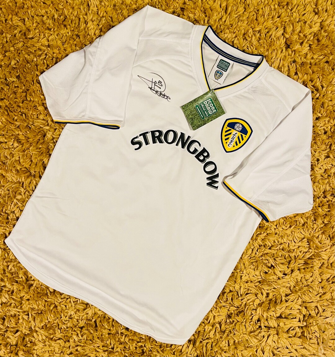 Lucas Radebe Leeds United Hand Signed 2000/2001 Shirt Autograph. Proof ...
