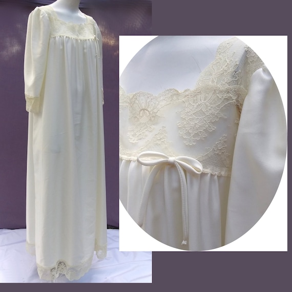 Vintage 80s Corhan Pale Ivory Nightgown Gown with Ivo… - Gem